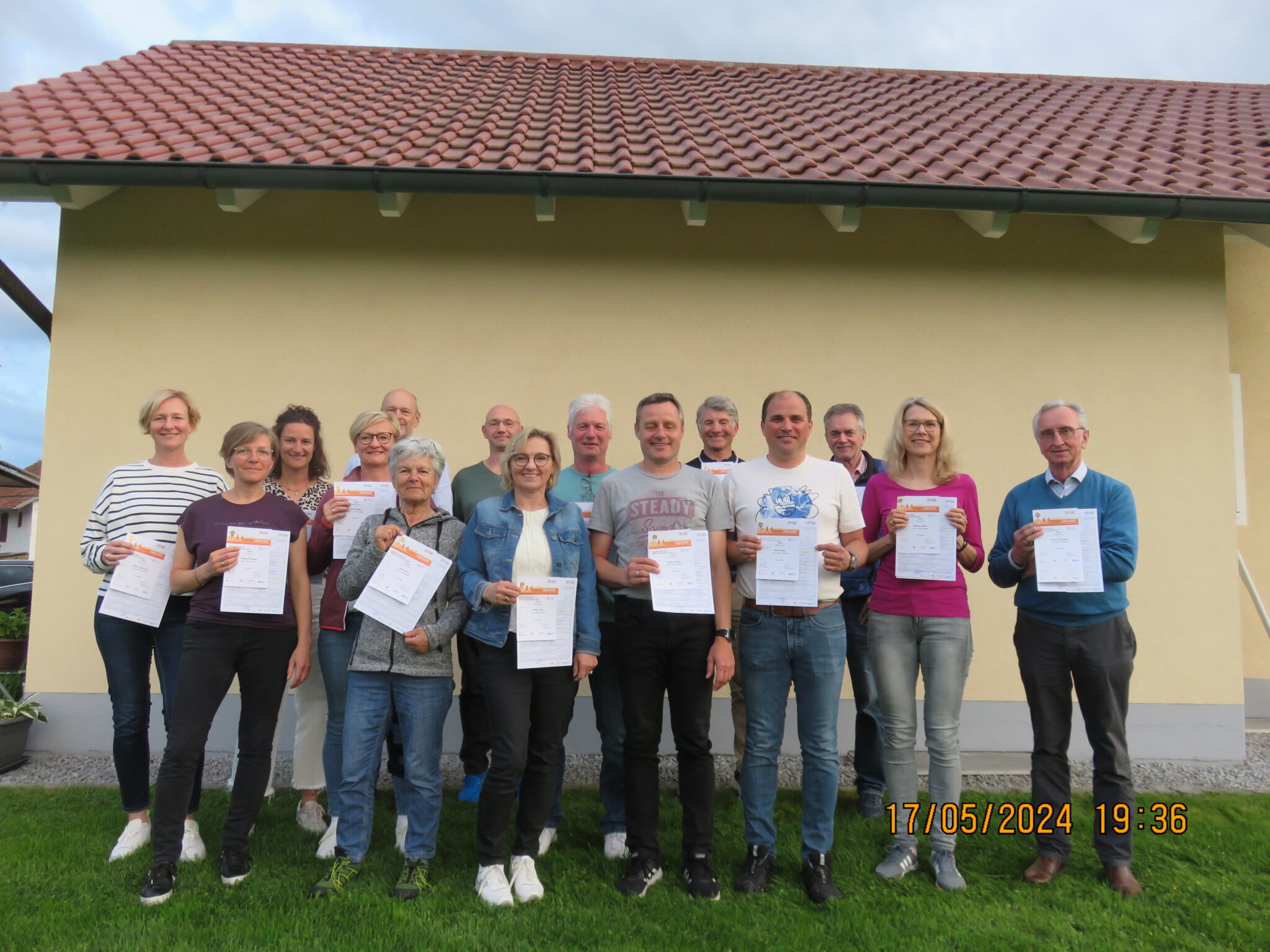 Verleihung Goldenes Sportabzeichen mit Urkunde für die erwachsenen ...